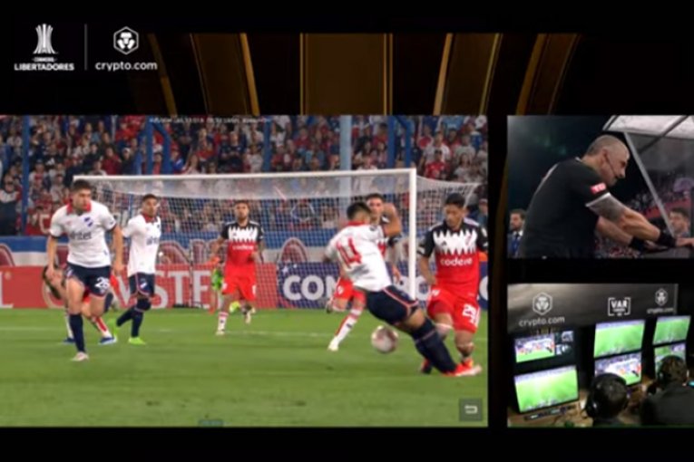 Dieron a conocer el audio del VAR de la jugada polémica en Nacional ...