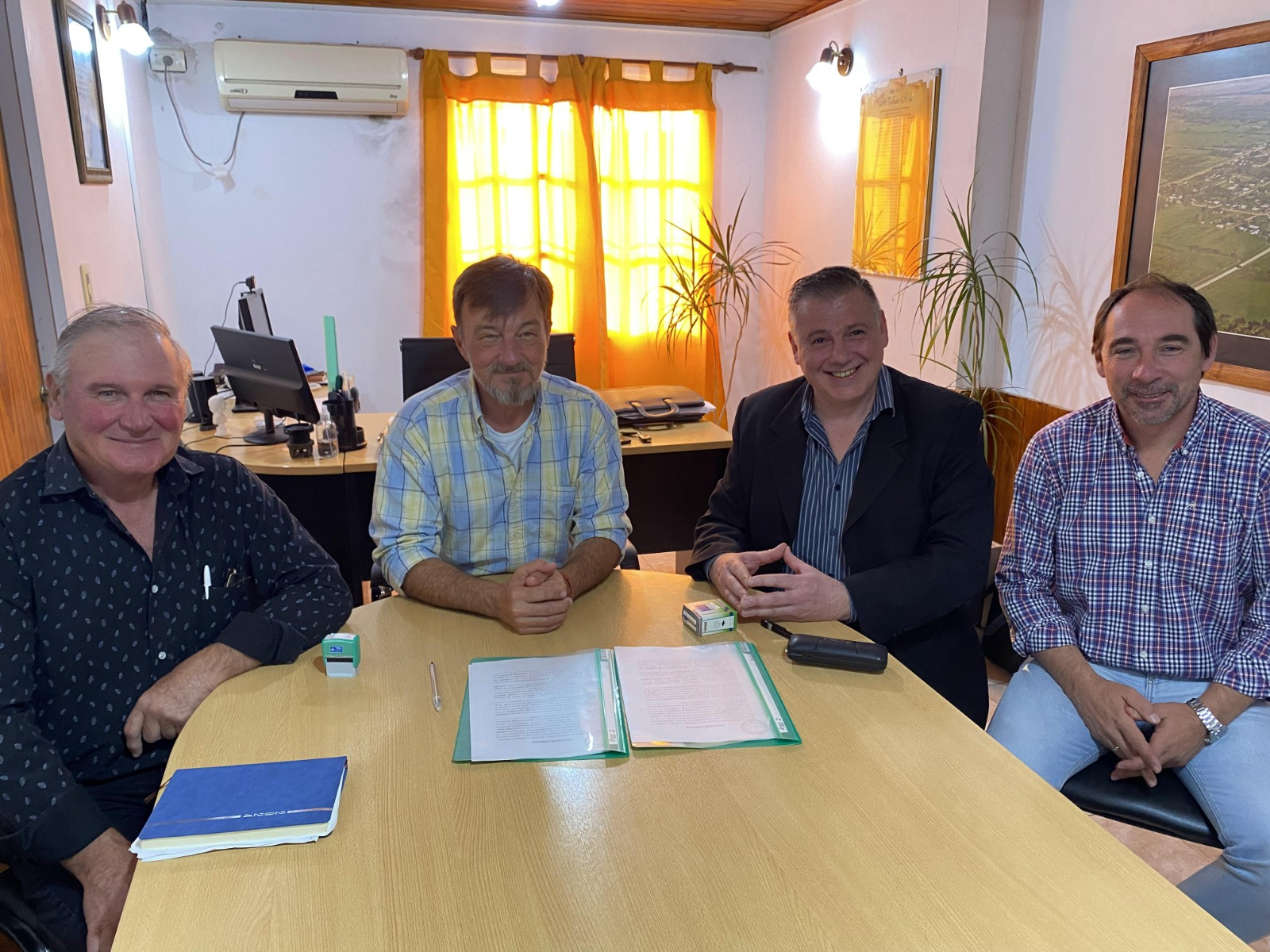 La Cooperativa Eléctrica y el municipio de Colonia Elía firmaron un ...